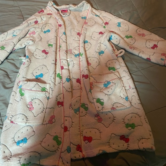 Hello Kitty | Intimates & Sleepwear | Vintage Hello Kitty Robe | Poshmark